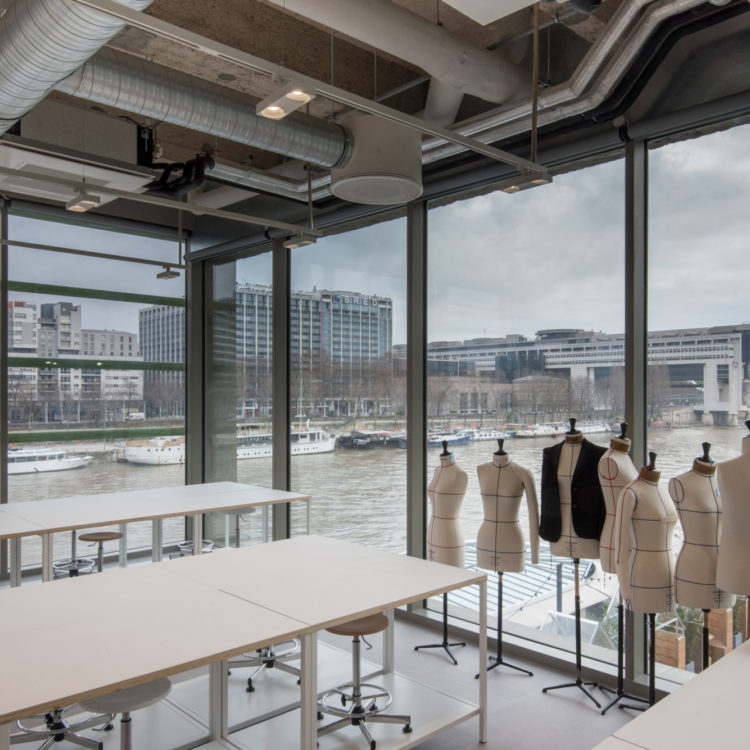 Fashion school in Paris: study fashion design, management and couture ...