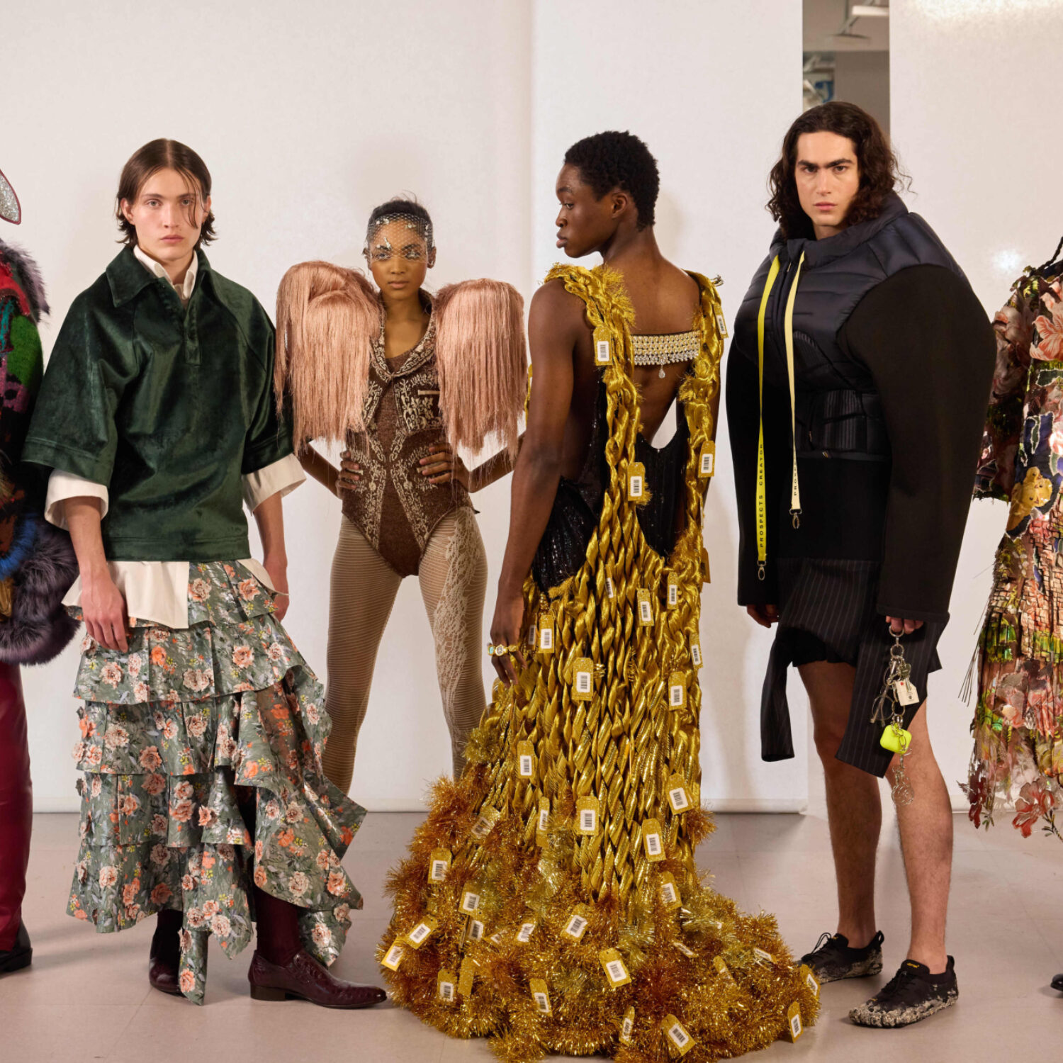 IFM students open Paris Fashion Week® with their graduation collections ...